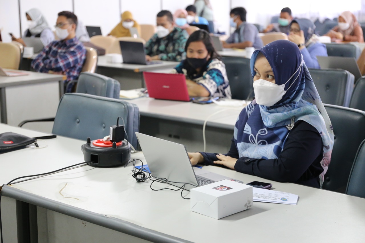 Pelatihan Pemanfaatan LMS pada Pembelajaran Daring - Universitas Lampung