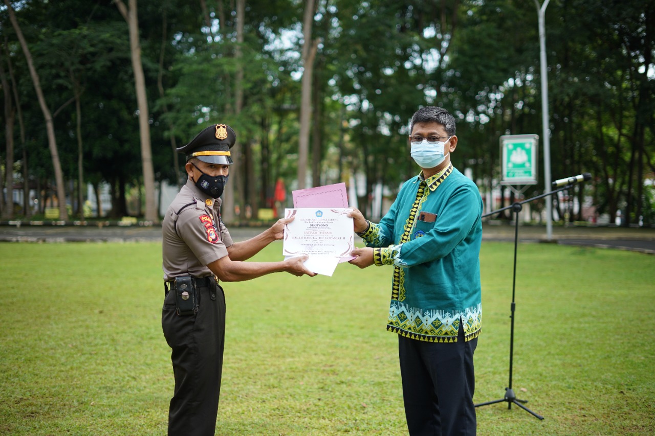 Komandan Satpam Unila Raih Penghargaan Satpam Terbaik dari Polda Lampung - Universitas Lampung