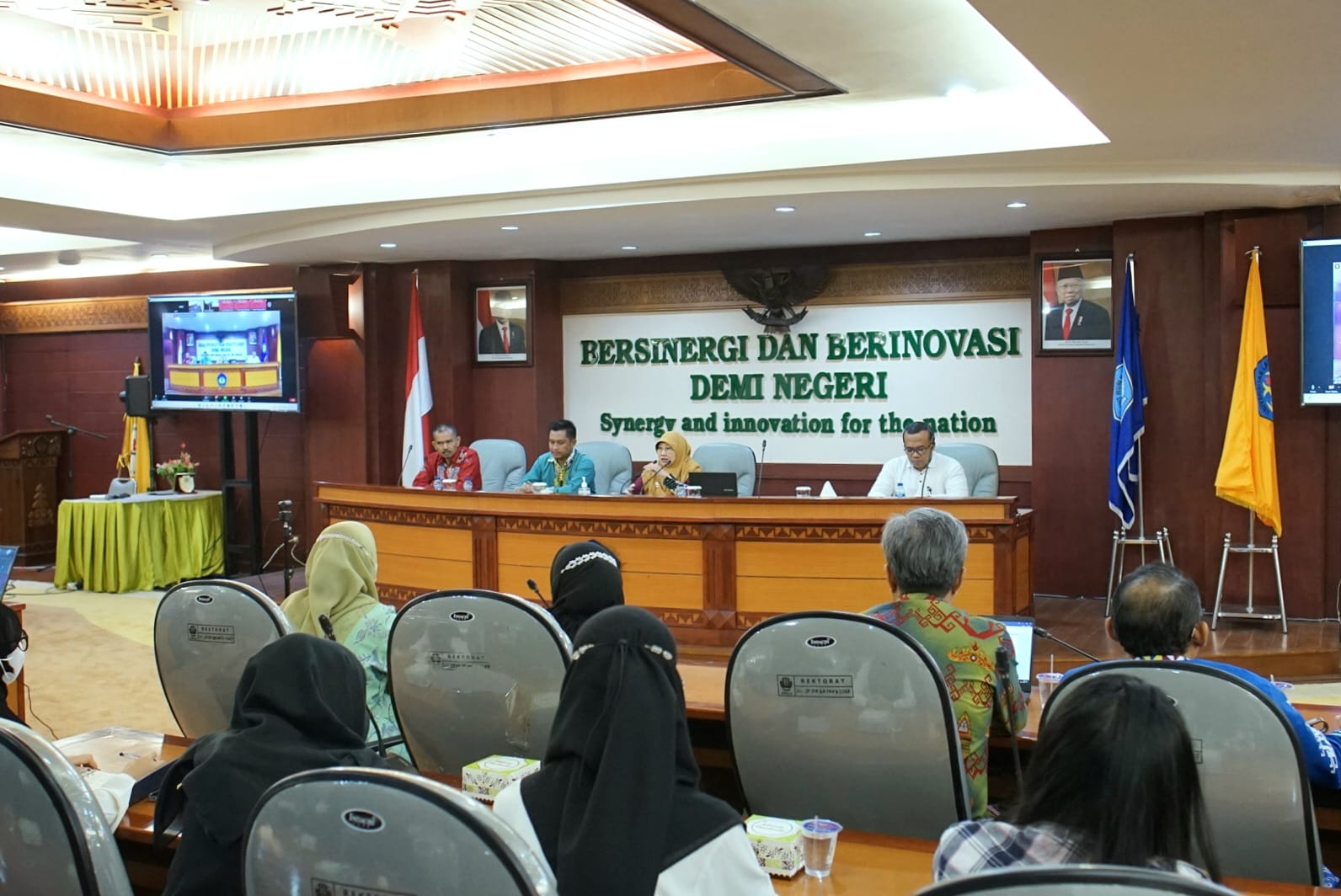 CCED Gelar Seminar Nasional dan Call for Paper Tracer Study 2022 - Universitas Lampung
