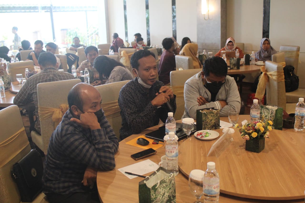 FISIP dan IKA FISIP Gelar Sarasehan Pencapaian IKU - Universitas Lampung