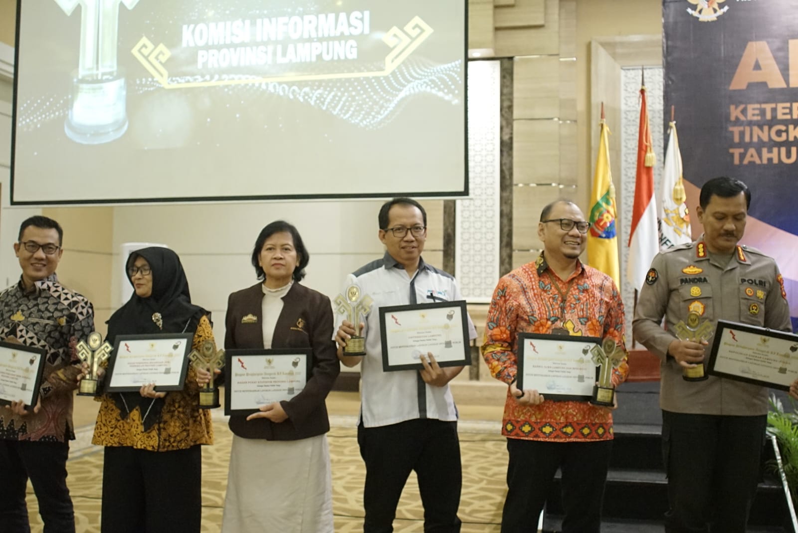 Unila Raih Anugerah KIP Kategori Patuh Menyampaikan Laporan Layanan Informasi Publik ...