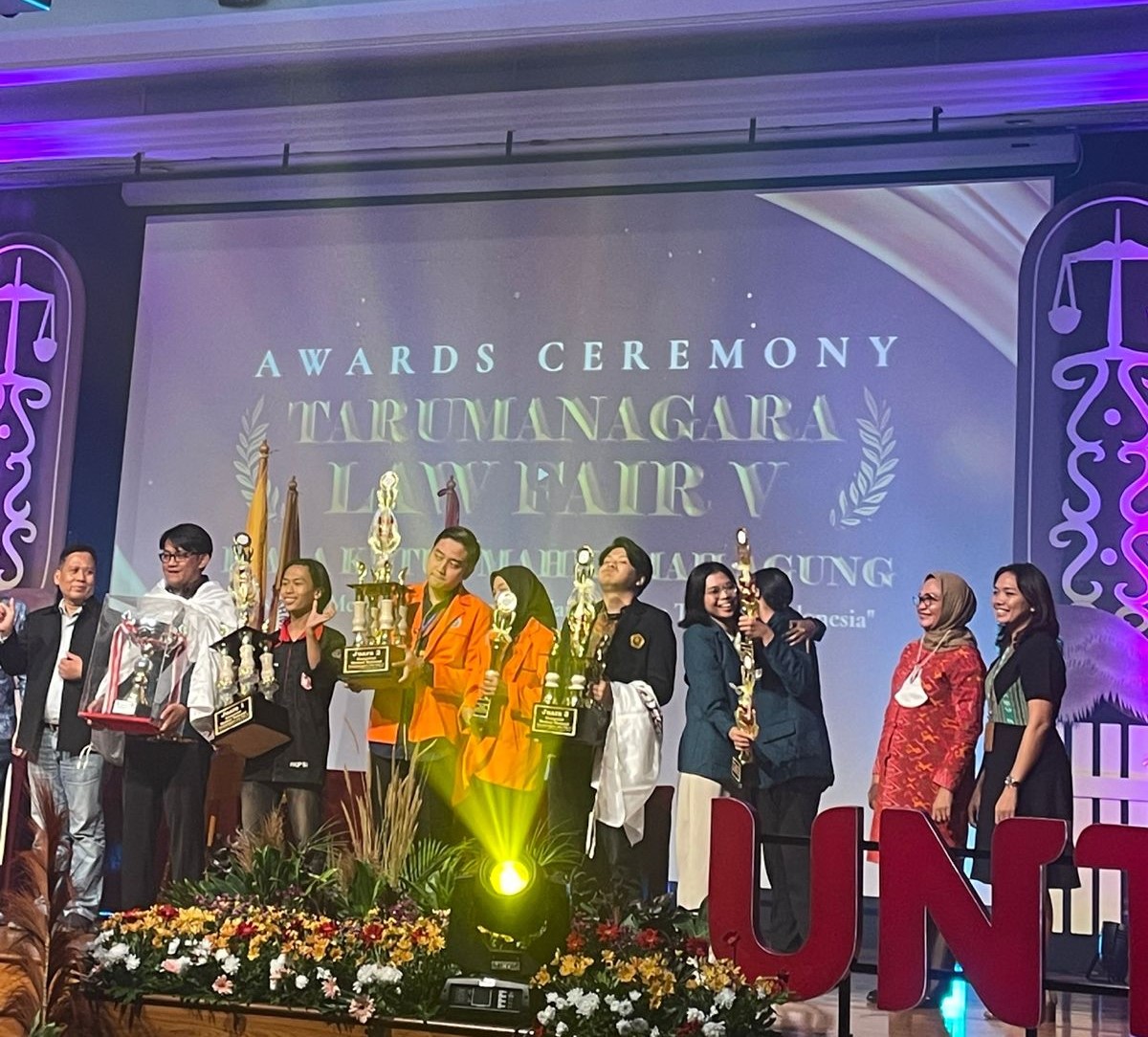 UKMF PSBH FH Unila Raih Empat Gelar di Kompetisi Mediasi Nasional - Universitas Lampung