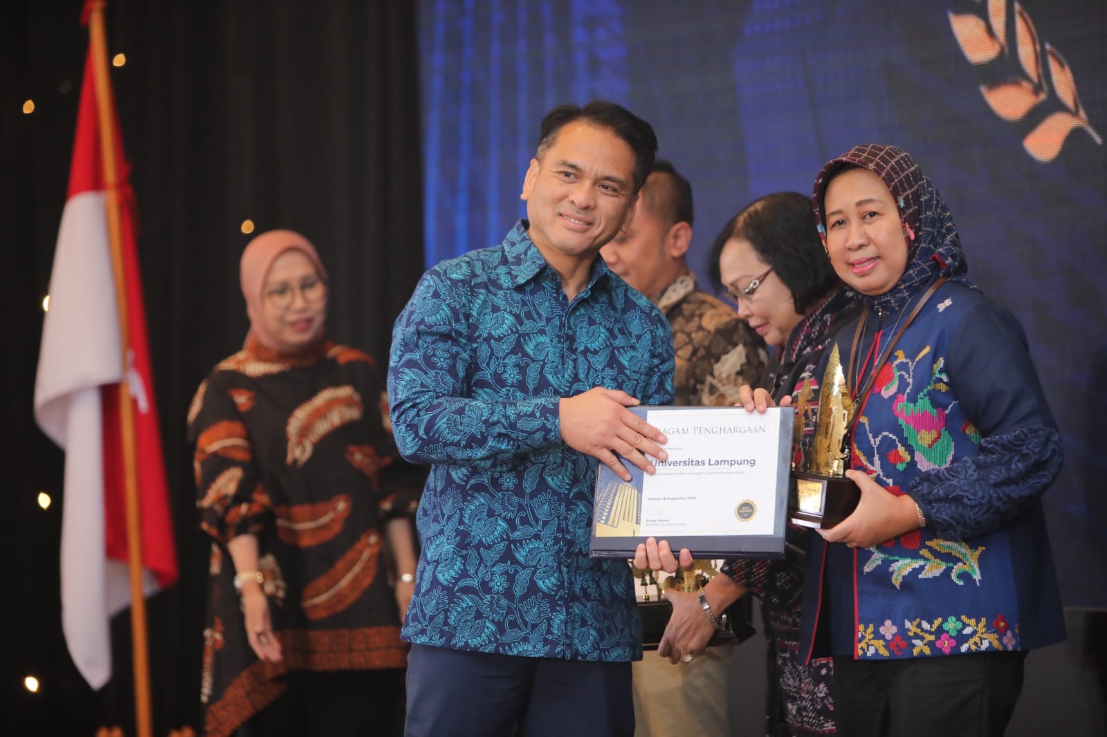 Unila Raih Penghargaan Tax Center Terbaik dari DJP - Universitas Lampung