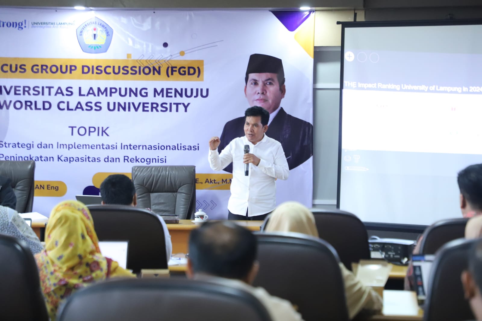 Unila Gelar FGD Menuju World Class University - Universitas Lampung Unila Gelar FGD Menuju World Class University - Universitas Lampung