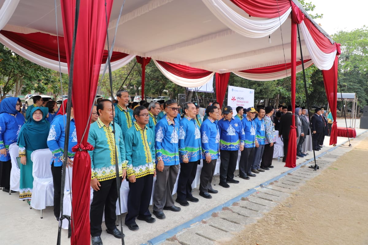 Unila Beri Penghargaan untuk 133 Mahasiswa Berprestasi - Universitas Lampung