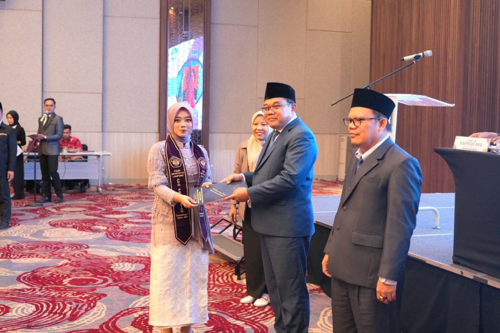 FKIP Gelar Yudisium dan Pengukuhan Guru Program PPG Prajabatan ... FKIP Gelar Yudisium dan Pengukuhan Guru Program PPG Prajabatan ...