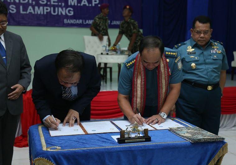 Unila-TNI AL Perkuat Kerja Sama Melalui MoU - Universitas Lampung
