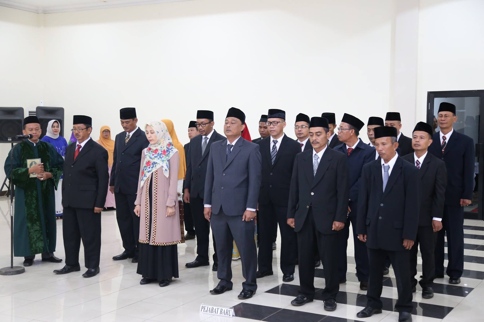 Rektor Lantik 20 Pejabat Baru - Universitas Lampung