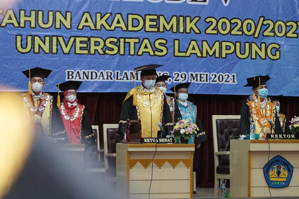 Unila Mewisuda 953 Lulusan - Universitas Lampung