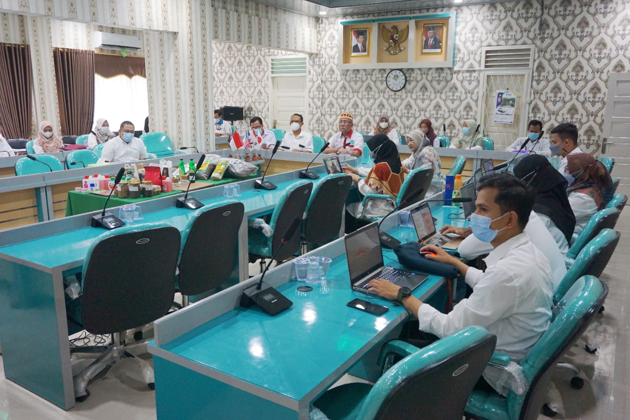 Unila dan FPIK UB Tanda Tangani MoU - Universitas Lampung