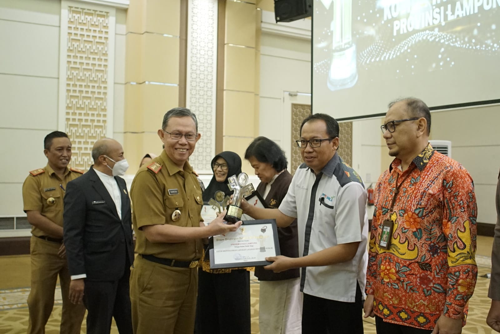 Unila Raih Anugerah KIP Kategori Patuh Menyampaikan Laporan Layanan Informasi Publik ...