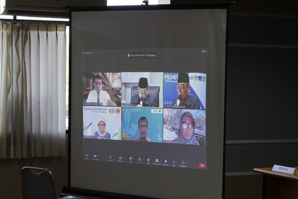 Diseminasi dan Review Hasil Riset Kolaborasi Proyek HETI Tahun Pertama ...