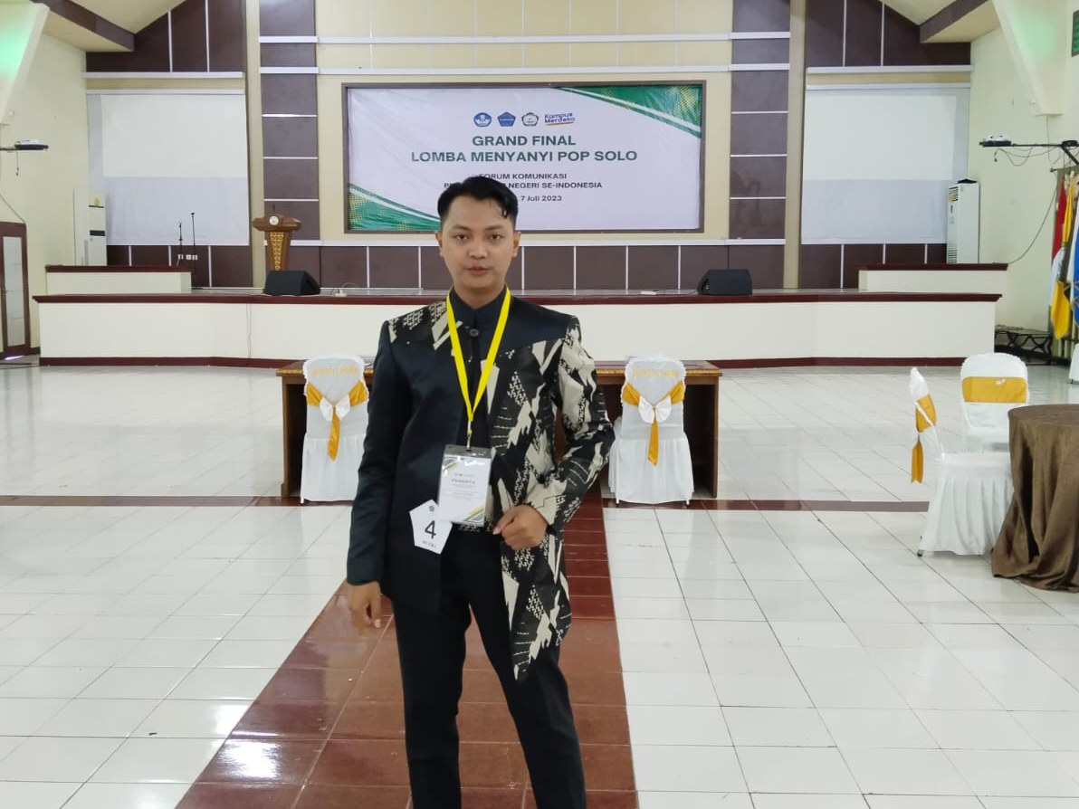 Mahasiswa Pendidikan Seni Musik Unila Juara Lomba Menyanyi Pop Solo Nasional - Universitas Lampung