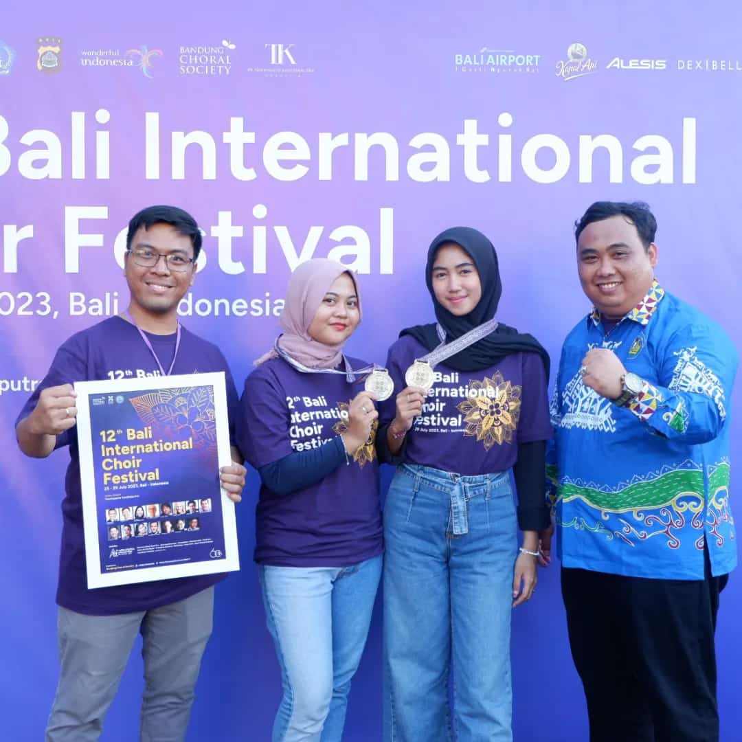 PSM Unila Raih Medali Silver Bali International Choir Festival 2023 - Universitas Lampung