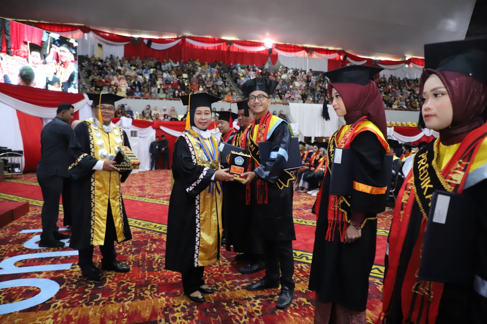 Unila Wisuda 745 Mahasiswa, Rektor Ajak Lulusan Jaga Nama Almamater - Universitas Lampung
