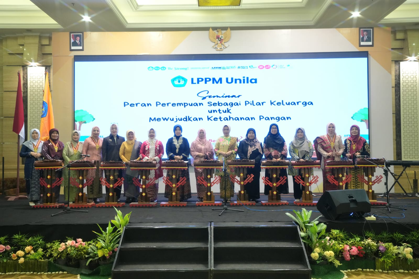 Seminar Peran Perempuan dalam Mewujudkan Ketahanan Pangan Keluarga - Universitas Lampung