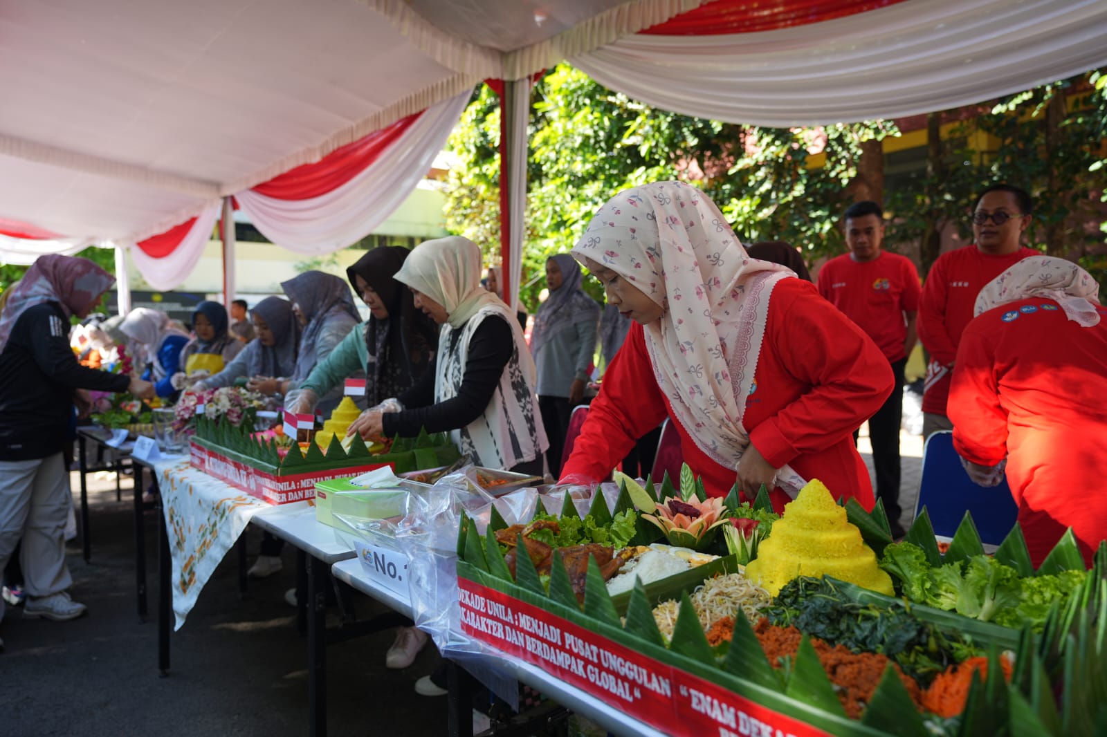 Unila Meriahkan Dies Natalis ke-60 dengan Lomba Tumpeng dan Permainan ...